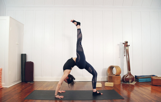 Yoga Teacher Training & Yoga Classes with Noah Mazé